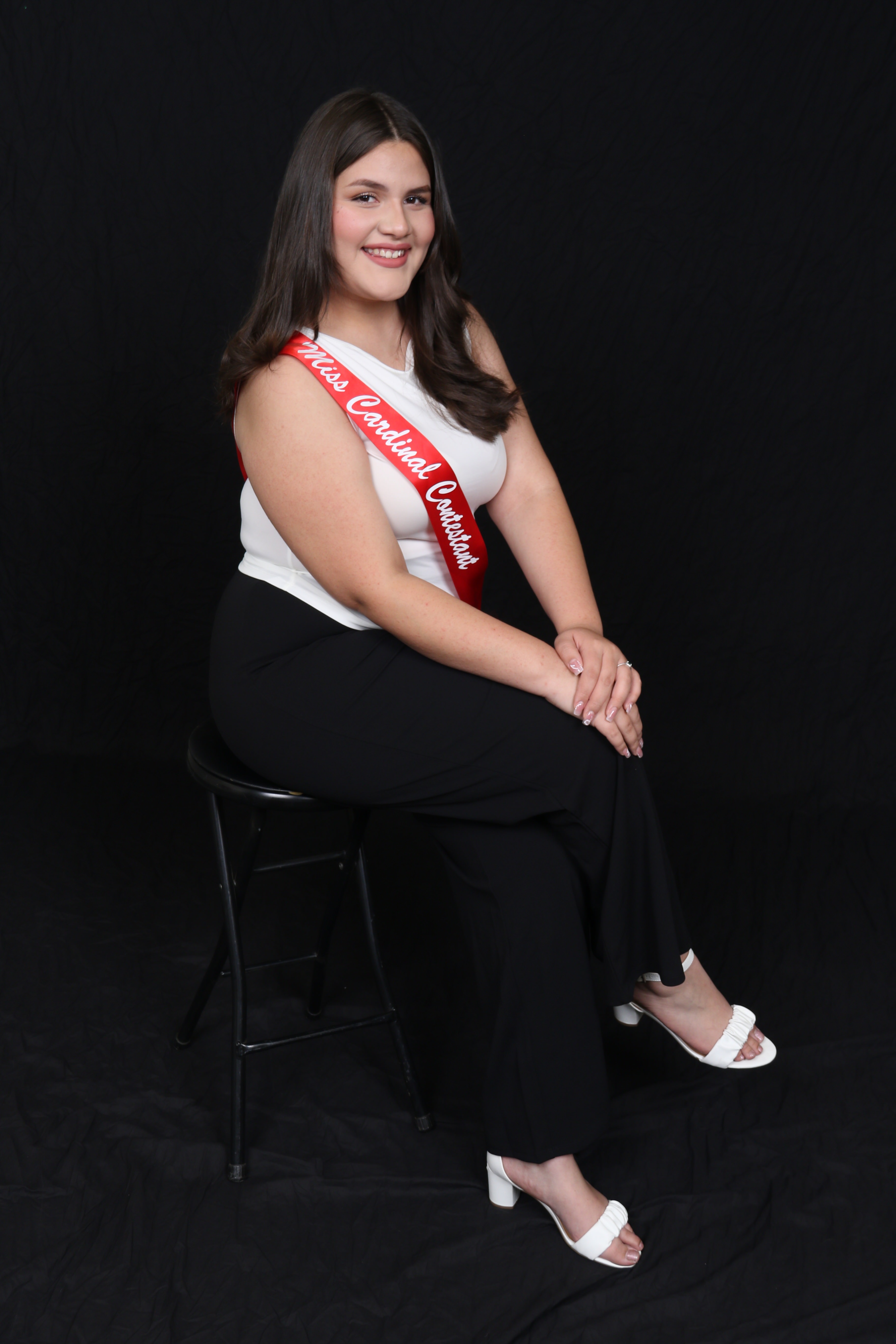 Q&A with Miss Cardinal contestant Elizabeth Dominguez – SBHS Tyro Times